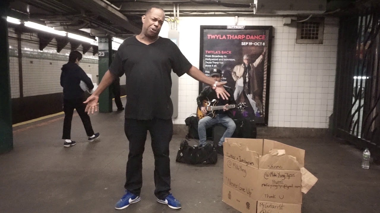 40 Yıl Sonra Meşhur Olan Müzisyen Mike Yung ile Tanışın! | Karma Türkiye