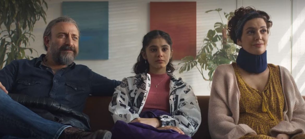 Karma'dan Eleştiri: Azizler'in "Az" Hali | Karma Türkiye